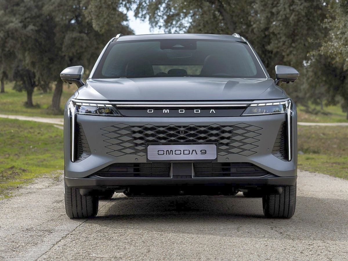Omoda 9 Super Hybrid: z kim rywalizuje? | OTOMOTO News