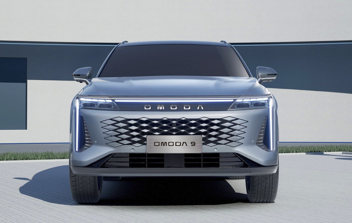 Omoda 9 Super Hybrid: z kim rywalizuje? | OTOMOTO News
