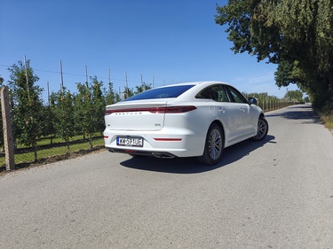 Bestune B70: test rywala Skody Superb | OTOMOTO News