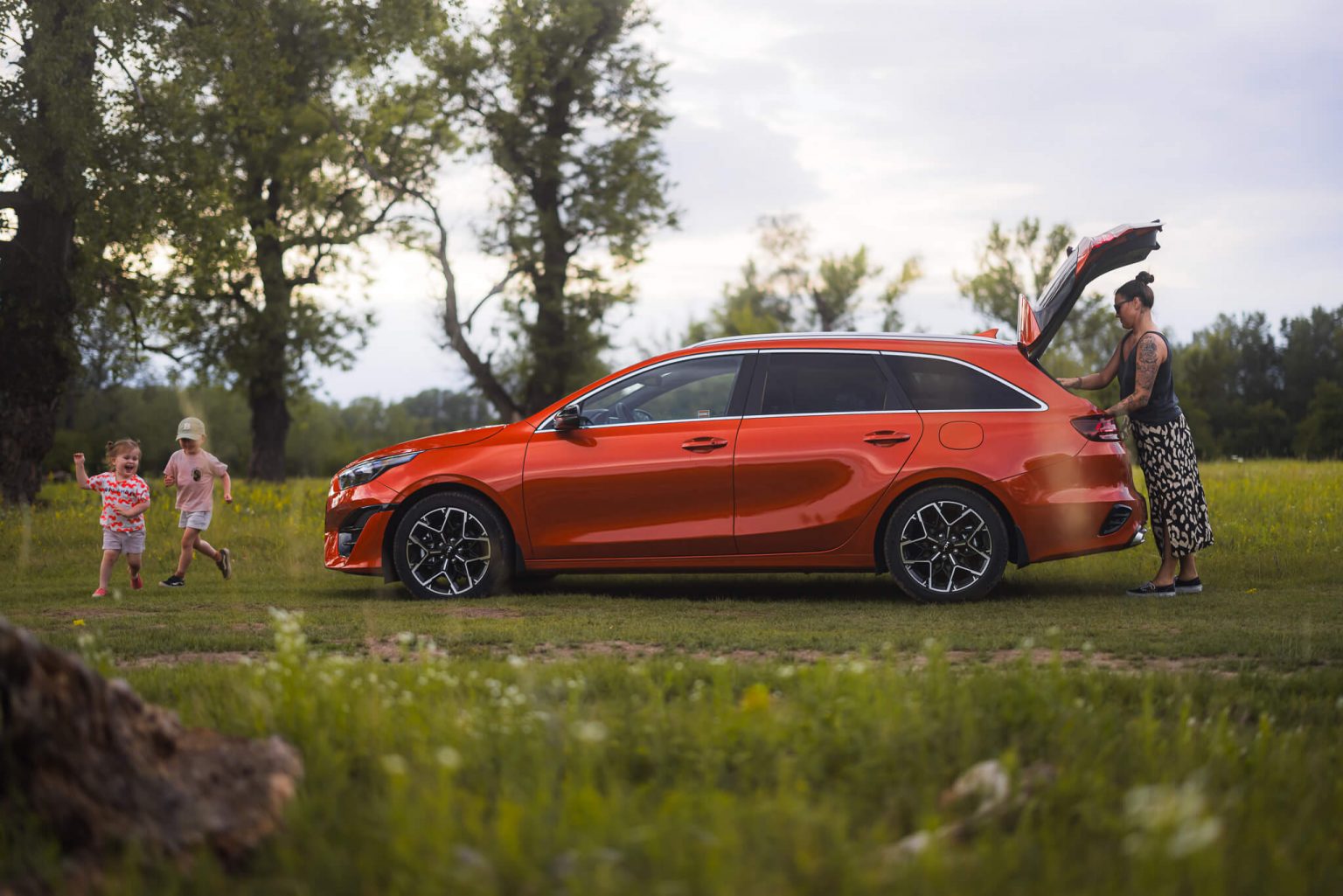 Jaki samochód rodzinny wybrać? Przegląd modeli Kia | OTOMOTO News