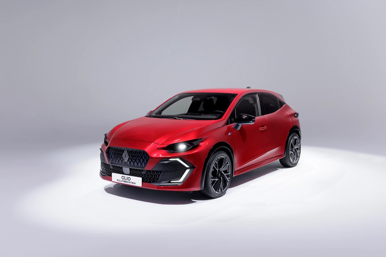 Nowe Renault Clio ma już polskie ceny | OTOMOTO News